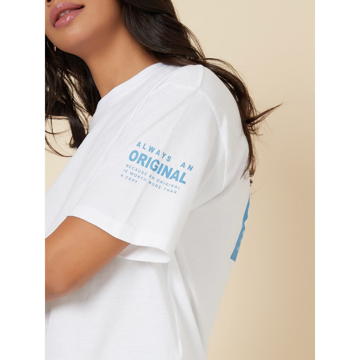 Buy Styli Be Yourself Slogan Print Dip Hem Boxy Fit T-shirt Online ...