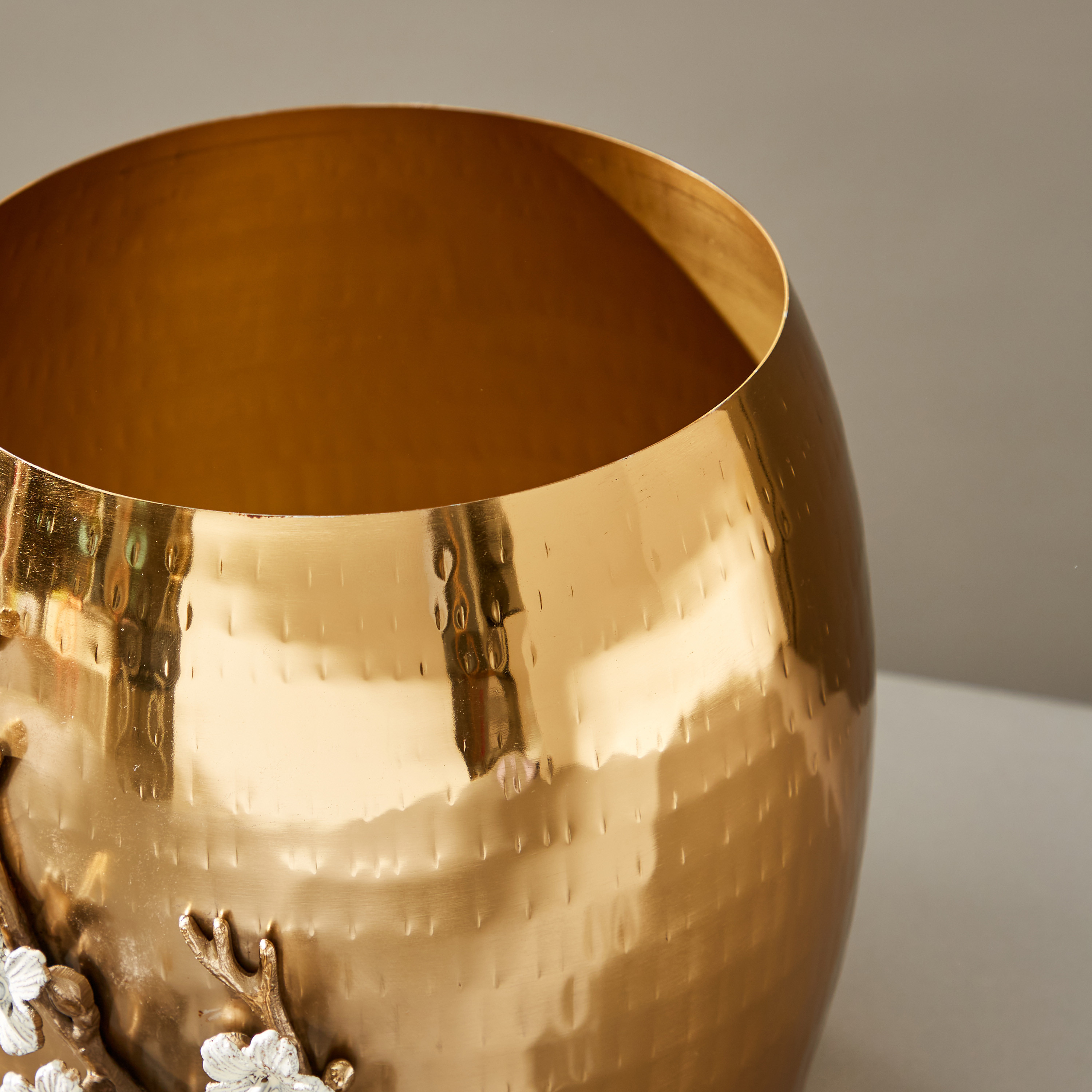 Buy Hammered Waste Bin with Floral Accent - 10x10x10 cms Online ...