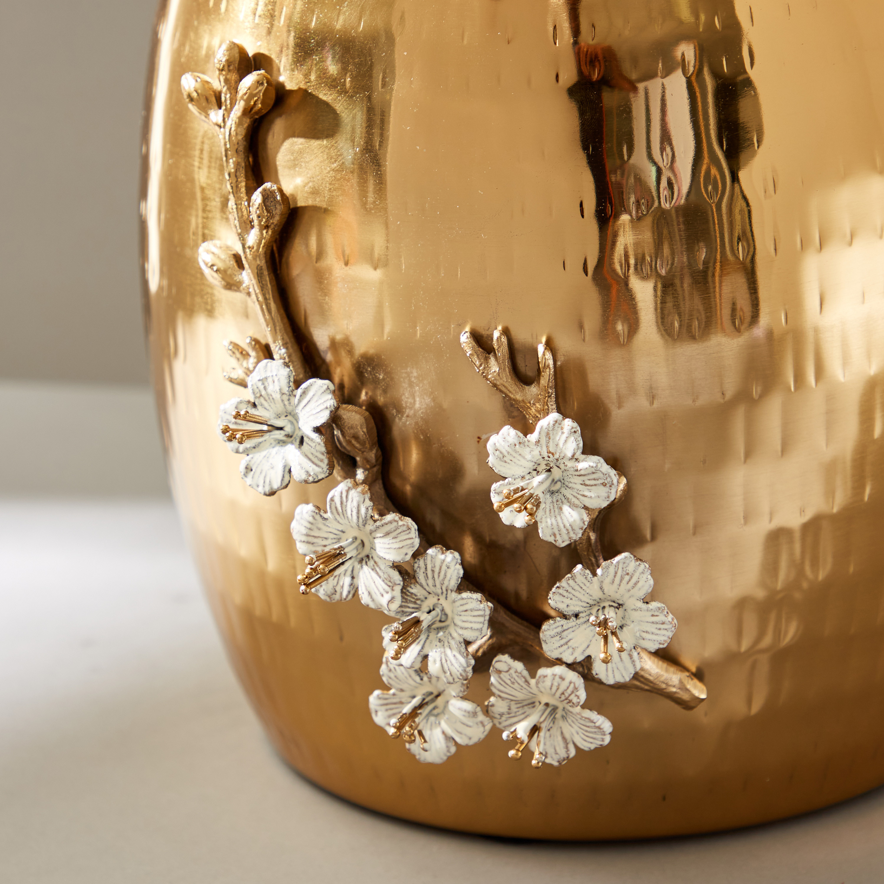 Buy Hammered Waste Bin with Floral Accent - 10x10x10 cms Online ...