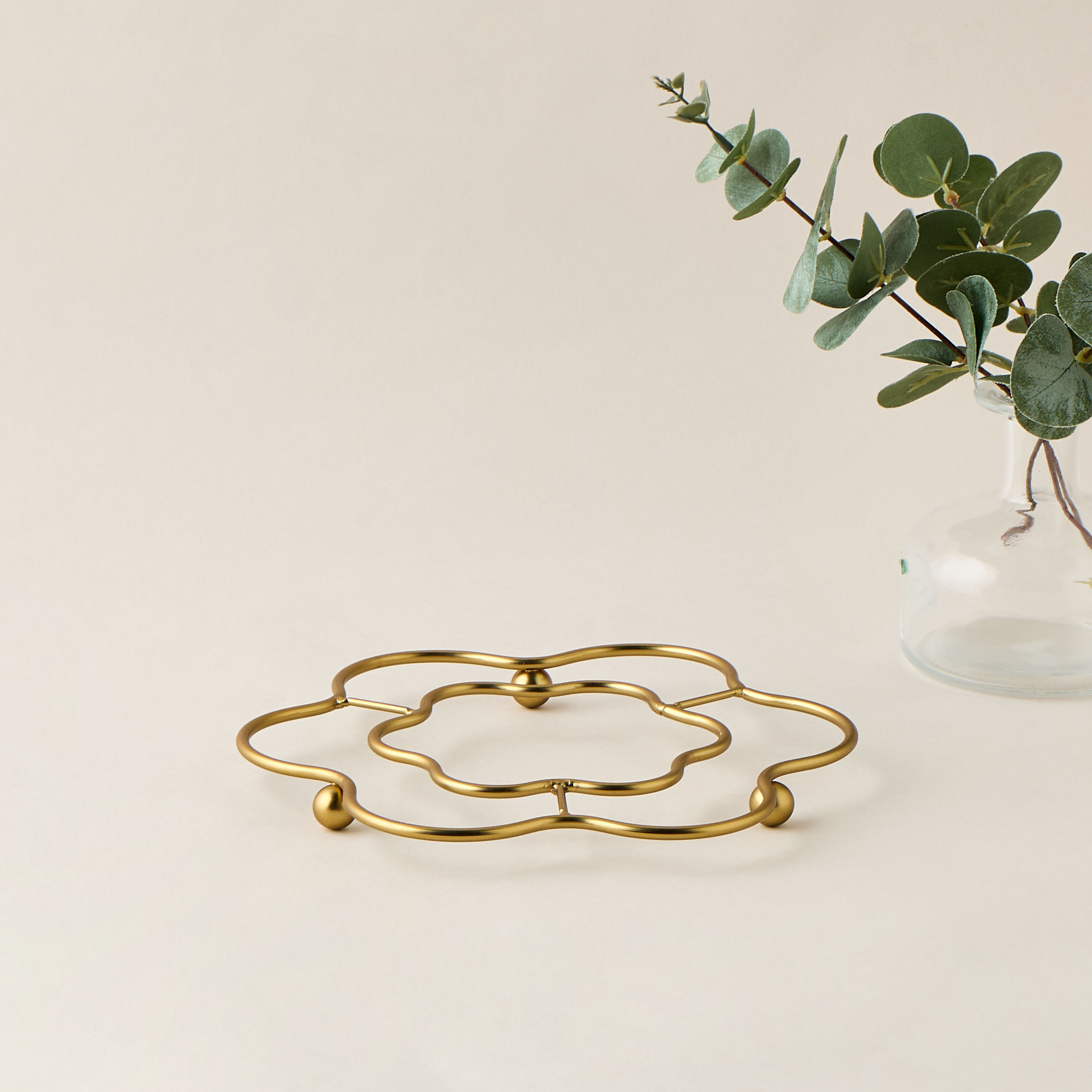 Buy Elanza Floral Shaped Metal Trivet Online | Centrepoint UAE
