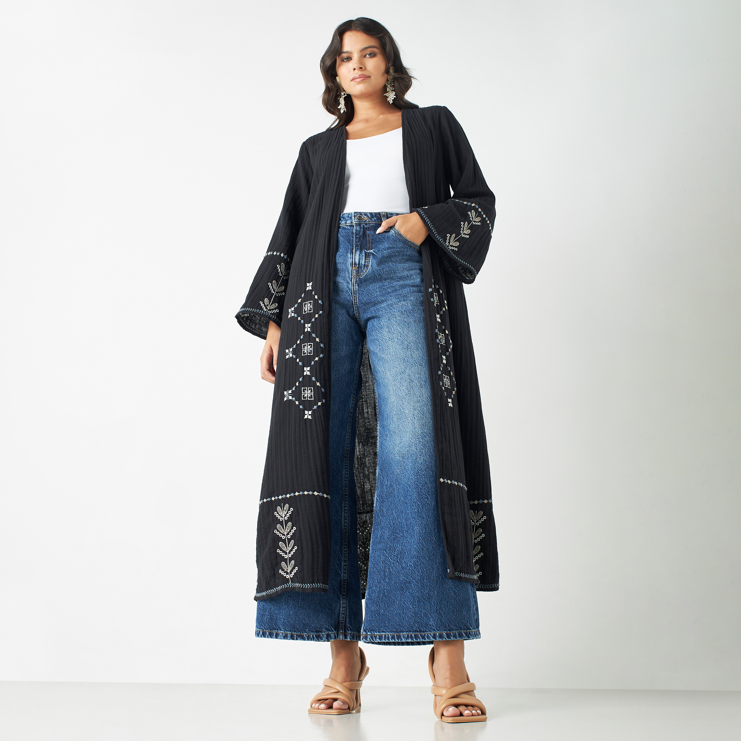 Shop Iconic Embroidered Open Front Longline Shrug Online | Splash Bahrain