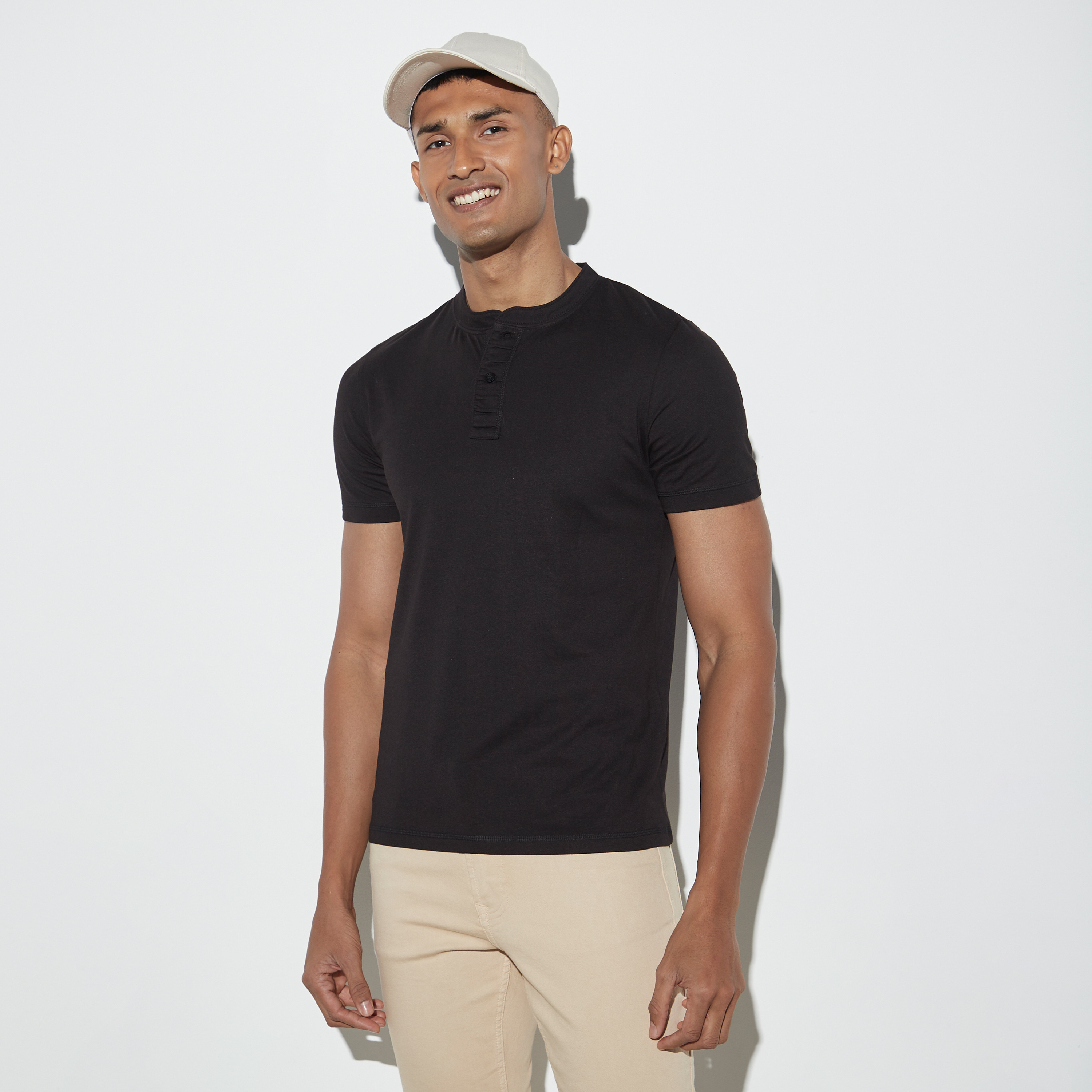 Shop Solid Henley Neck T-shirt with Short Sleeves Online | Splash UAE