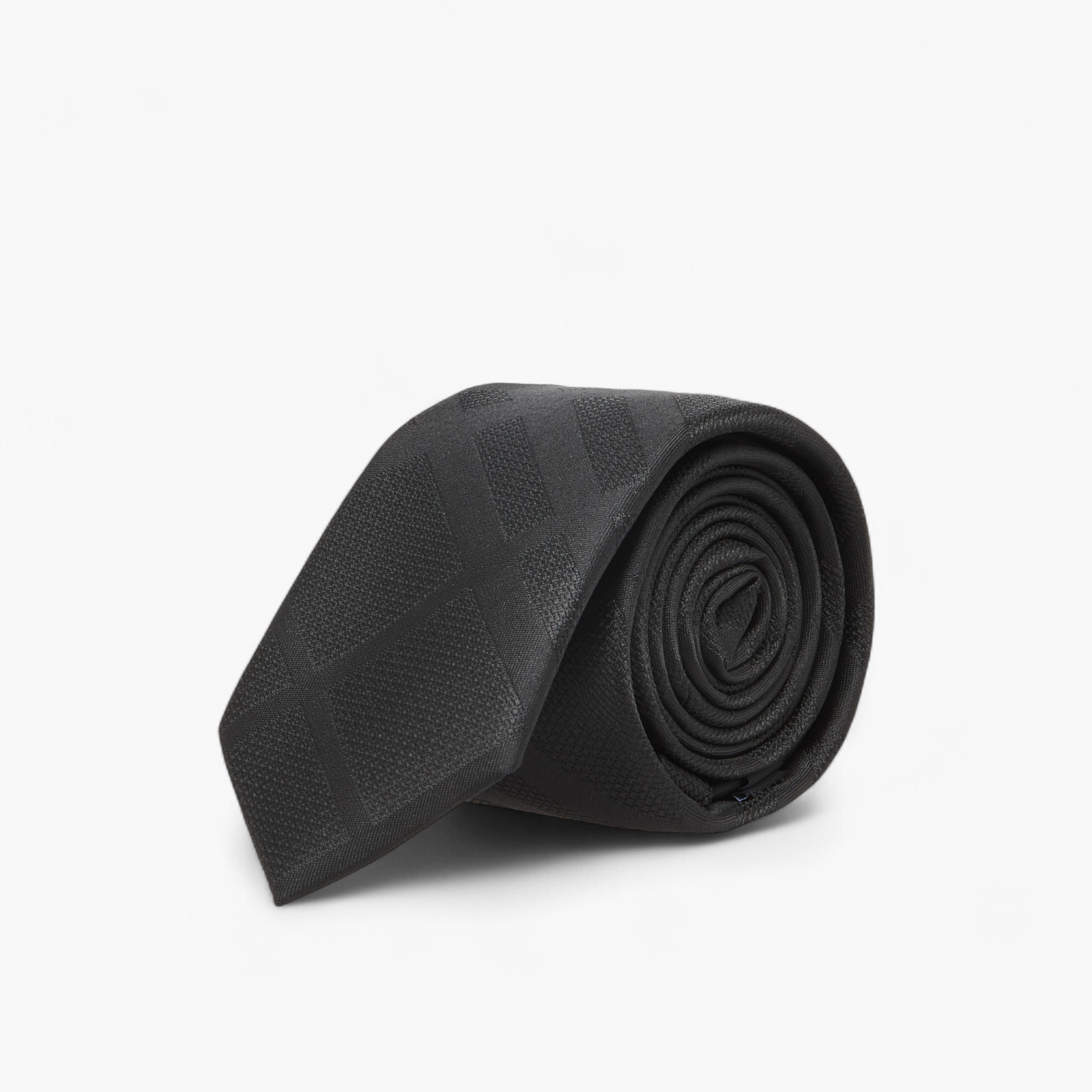 Shop Men Textured Keeper Loop Tie Online | Centrepoint UAE