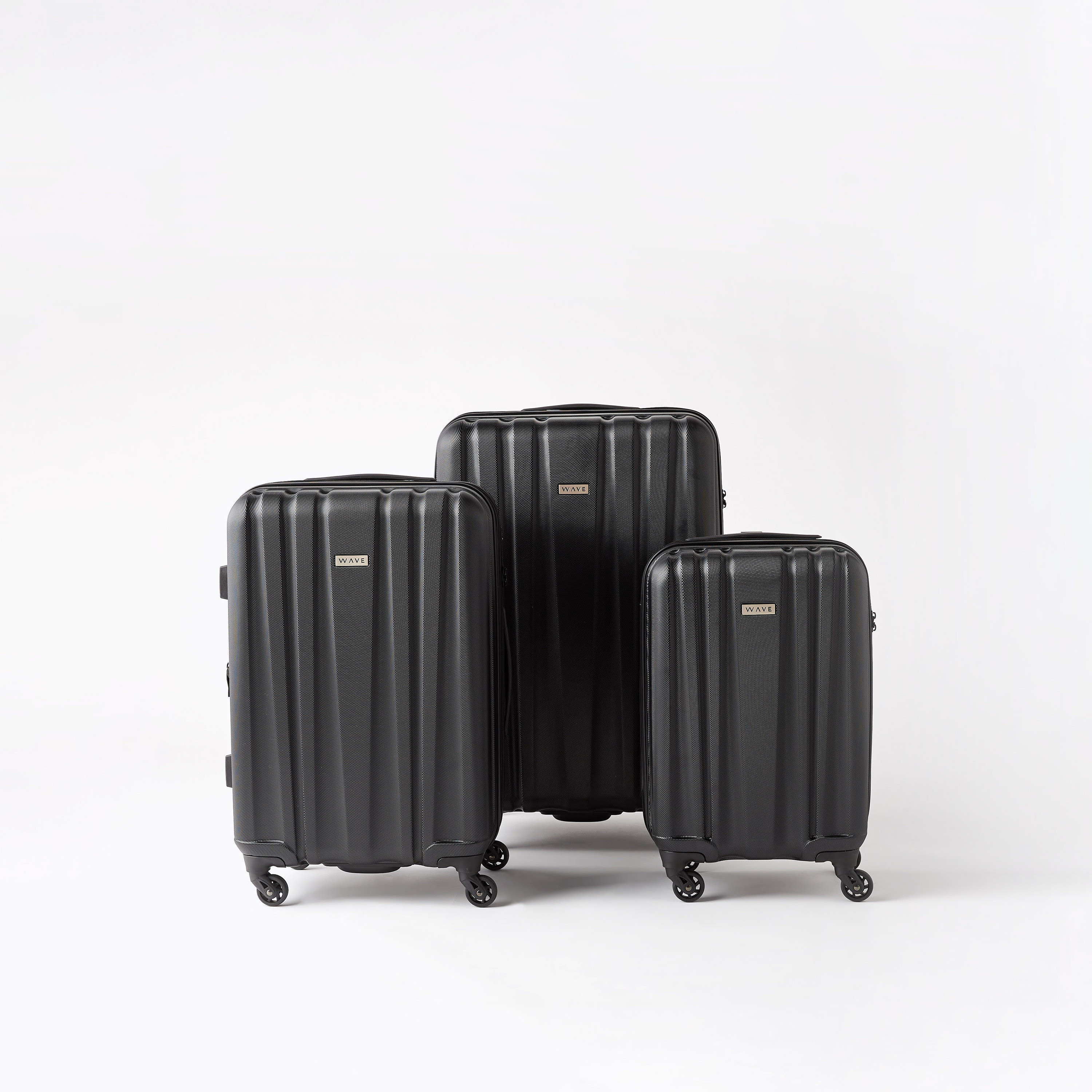 Shop WAVE Textured Hardcase Trolley Bag Online | Splash Bahrain