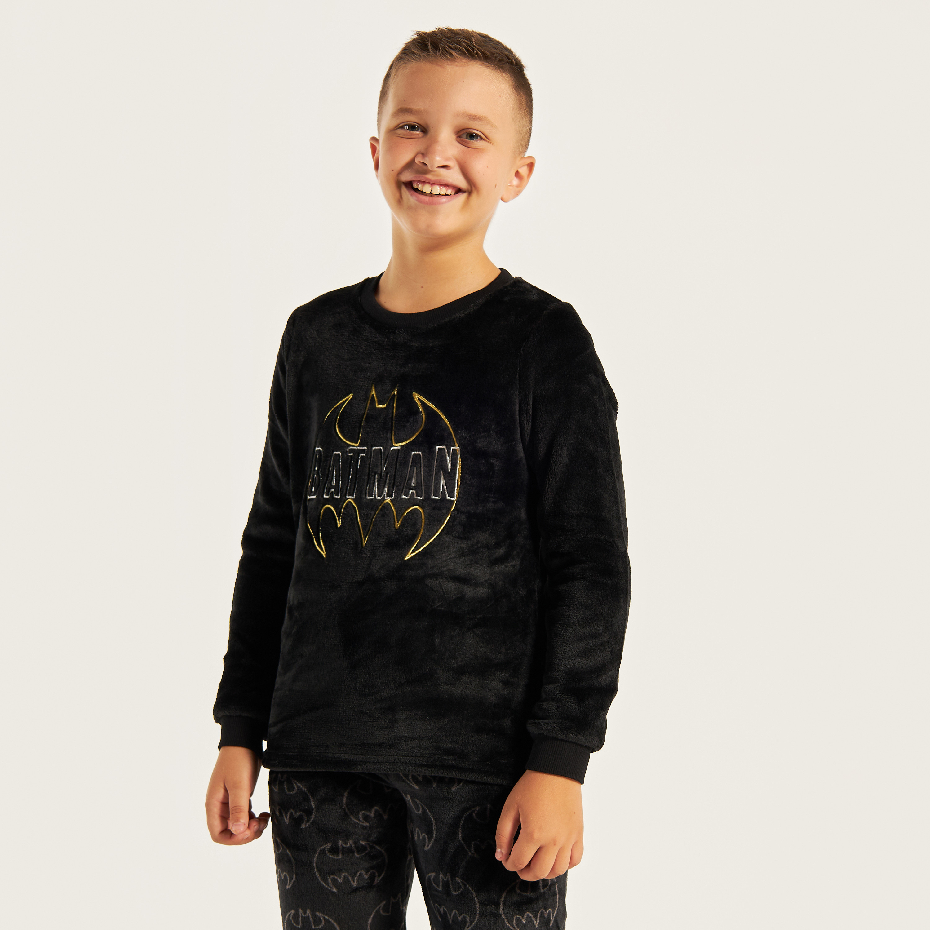 Buy Batman Embroidered Long Sleeve T-Sshirt and Pyjama Set Online ...