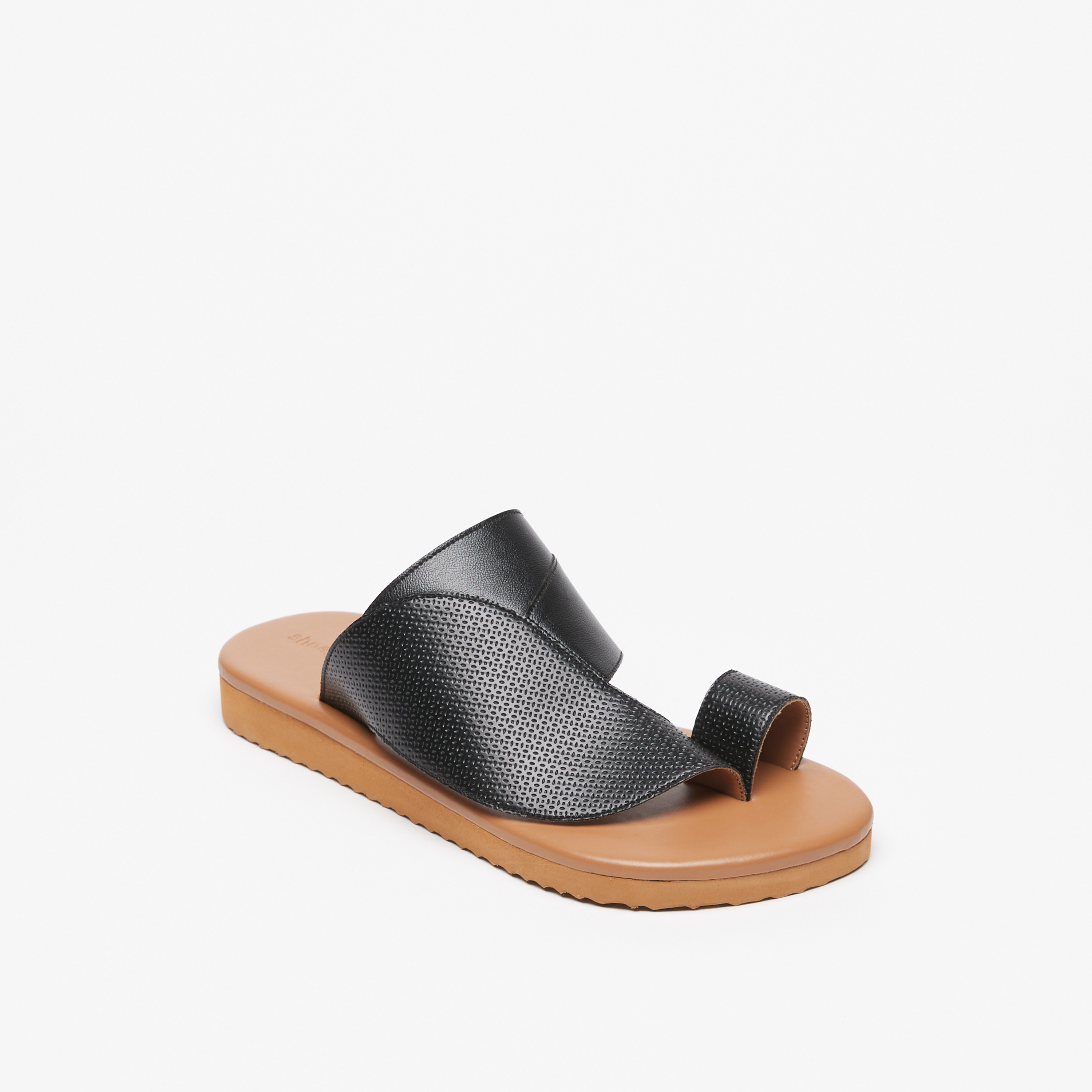 Textured Slip-On Arabic Sandals with Toe Ring