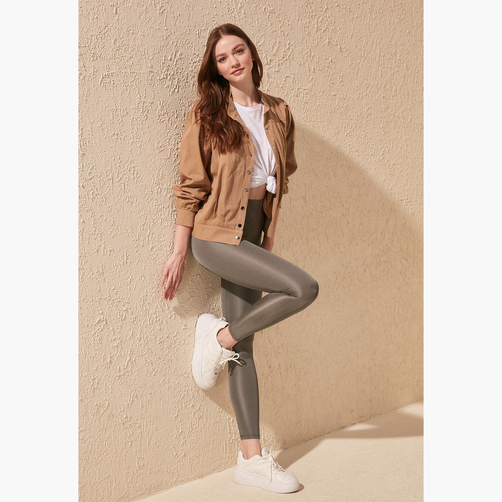 Buy Trendyol Solid Mid-Rise Leggings Online | Centrepoint UAE